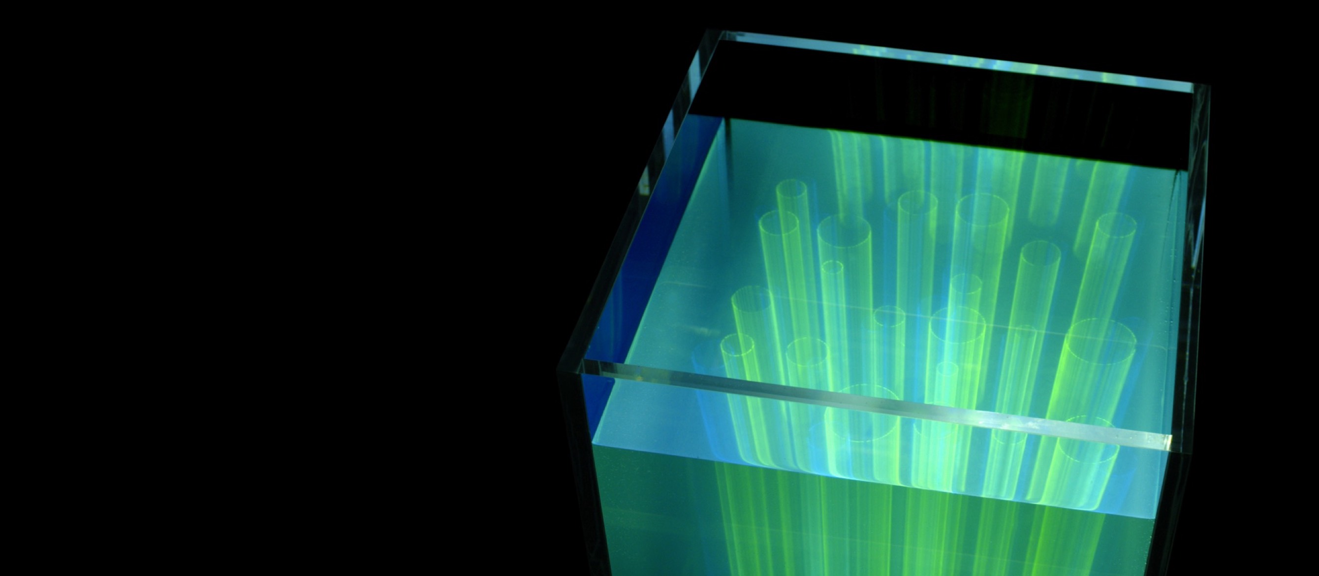 The Reactive Cube | An immersive artwork by Graham Plumb