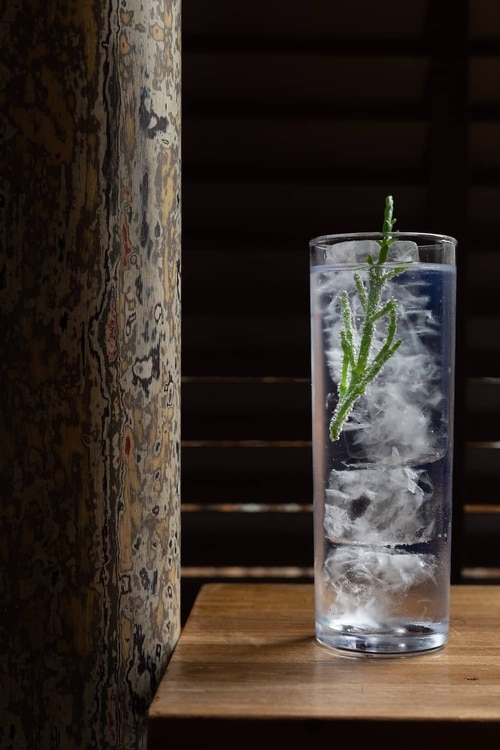 Découvrez Anaë - Gin français, artisanal et certifié bio - Anaë Gin