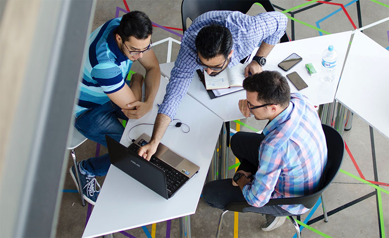 Learning in the Flow of Work: Relevancy is Key | Looop