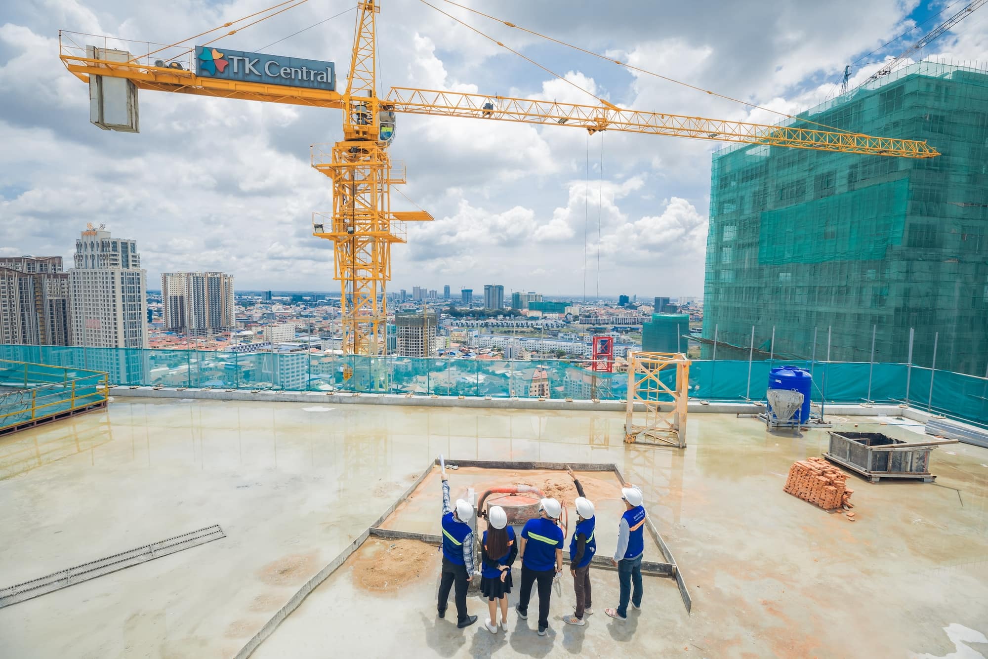 Y CHHE GROUP - Homepage