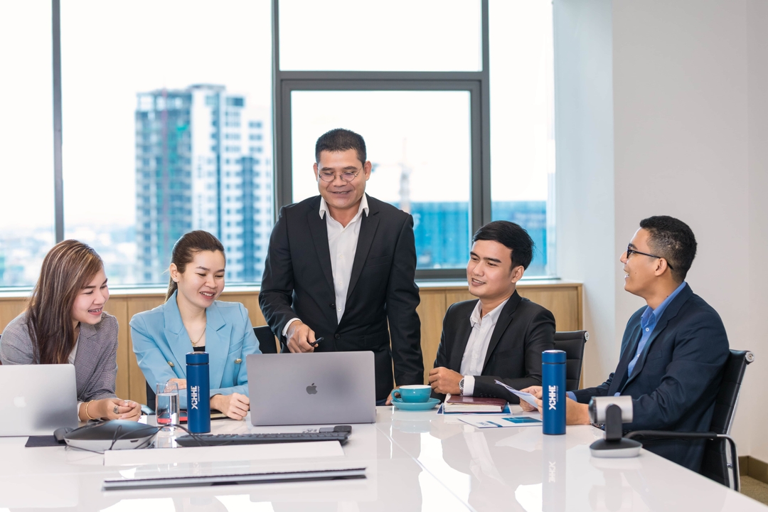 Y CHHE Group - Careers