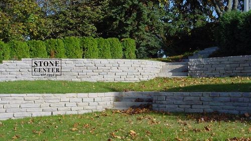 Landscaping 101: How to Build a Stone Retaining Wall in 10 Steps ...