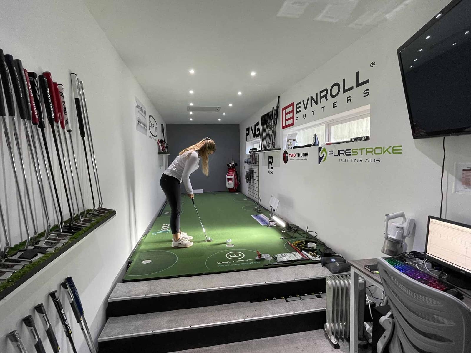 James Jankowski Putting | Studio