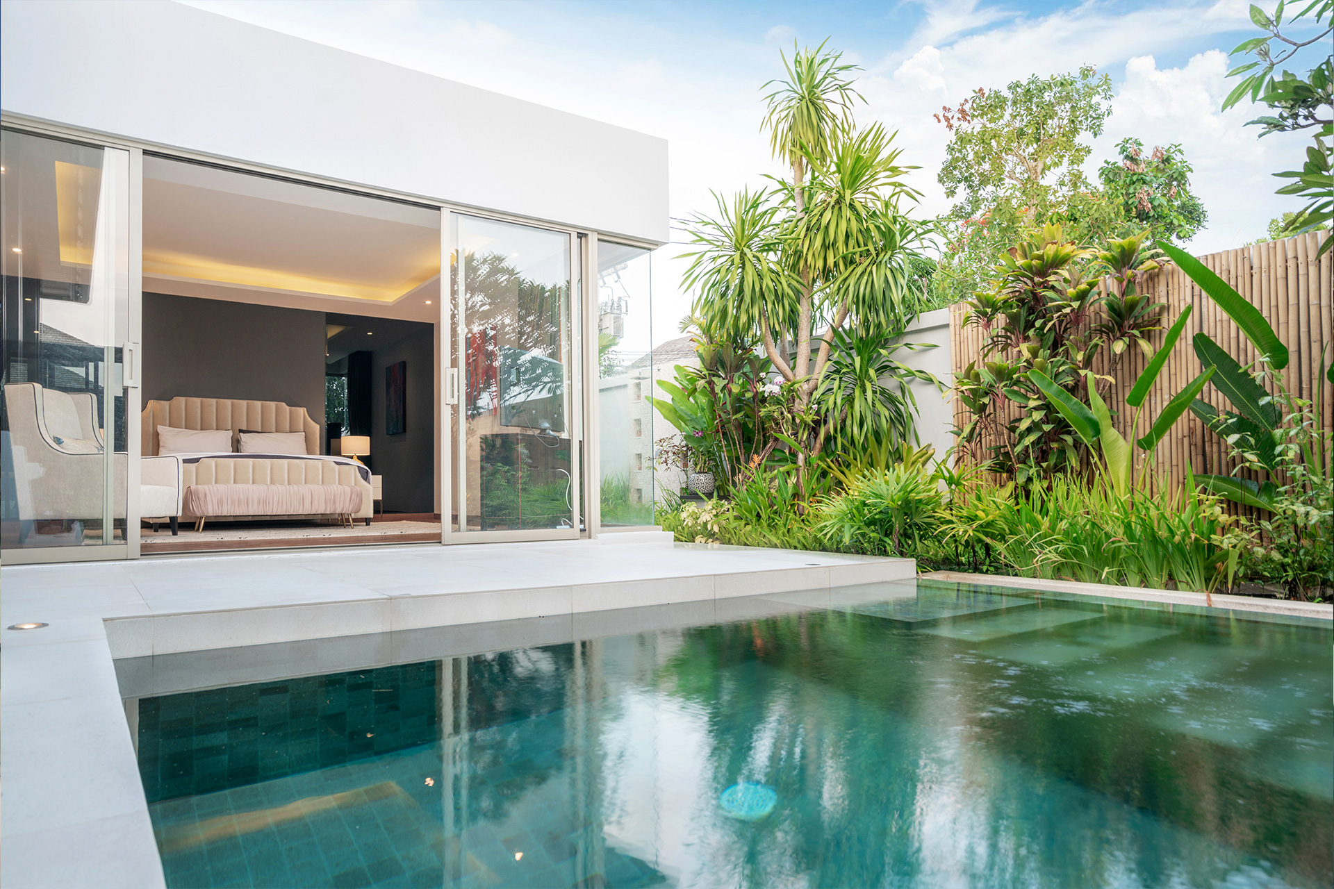 Geometric Pools