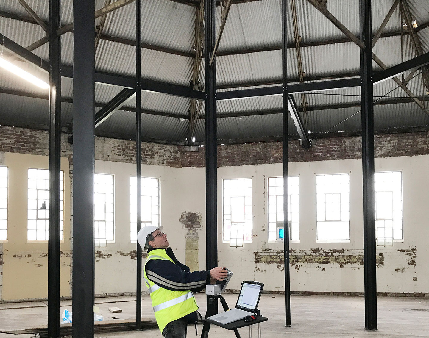 Flexijet 3D | Measurement of Octagonal Steel Structure for Glazing.