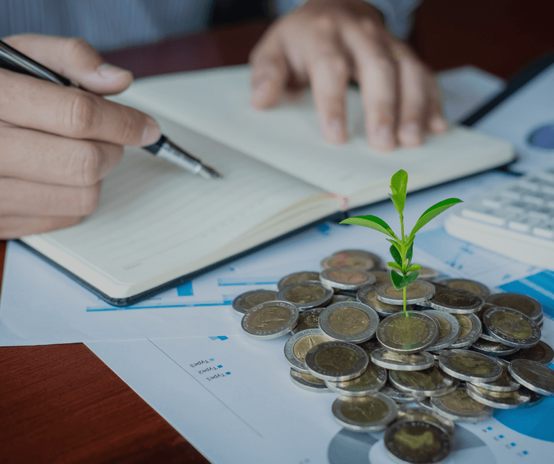 Finance 101: Public vs. Private Investments: Understanding the ...