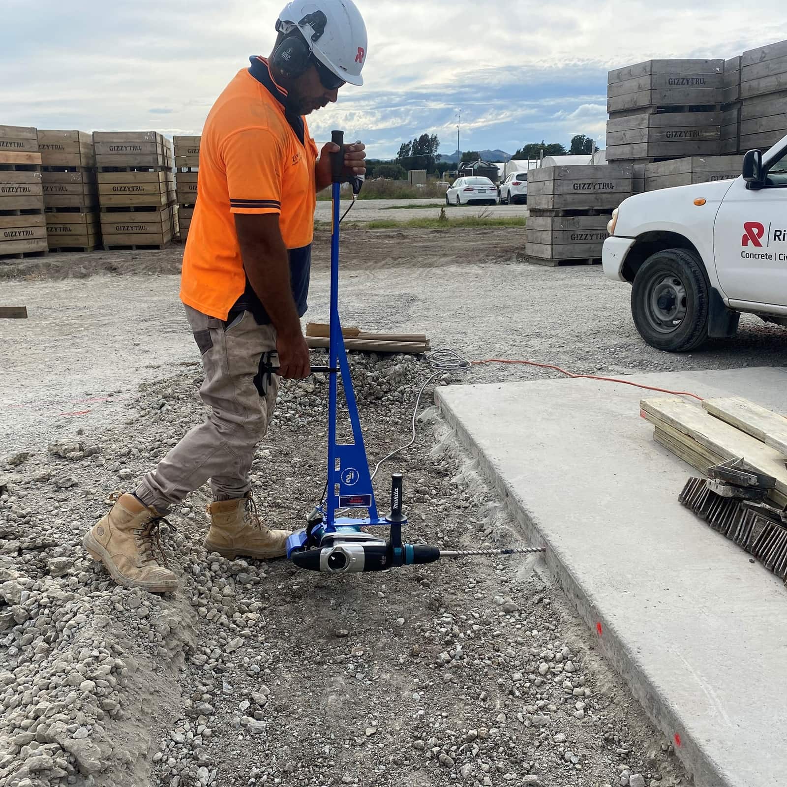 BACKSAVER HAMMER DRILL | Civil and Precast Products | Canzac