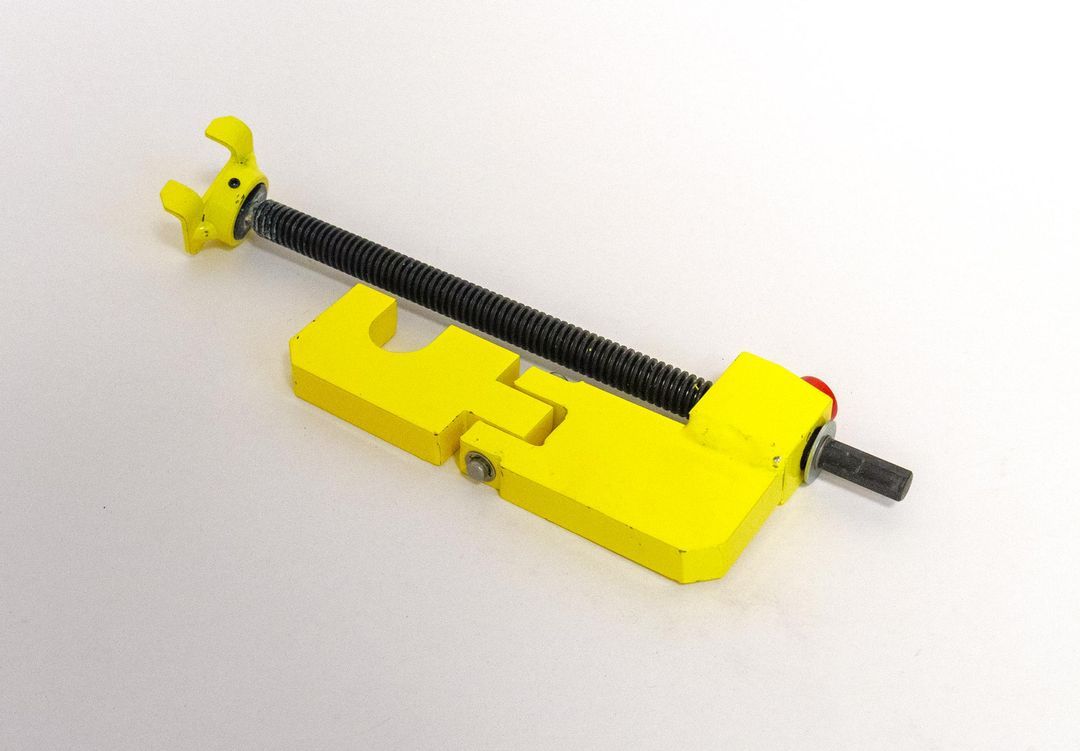 STAKE PULLER | Civil and Precast Products | Canzac