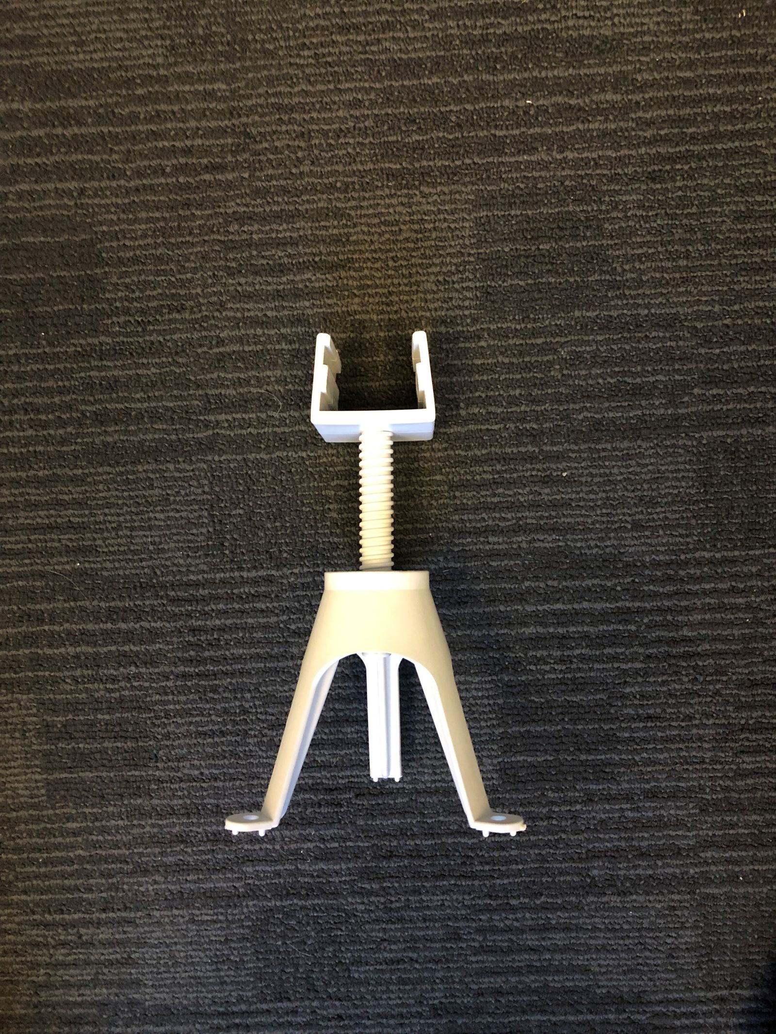 SCREED MASTER CHAIRS | In Slab Products | Canzac