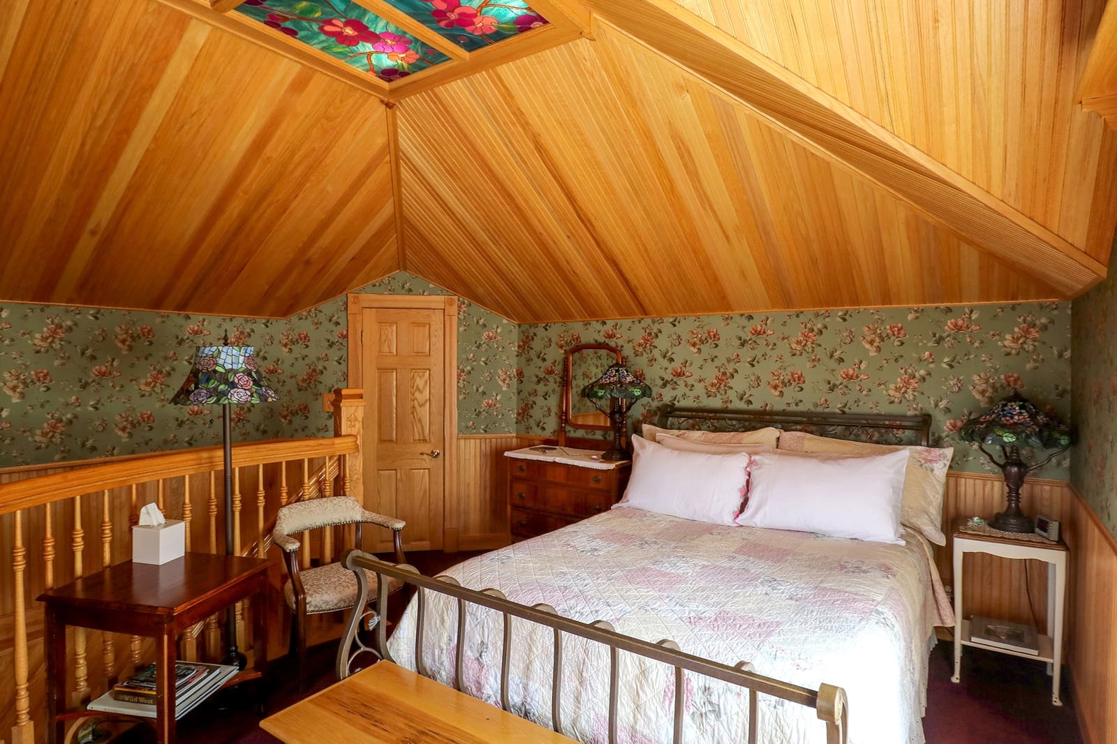 The Mad Carpenter Inn - The Dollhouse