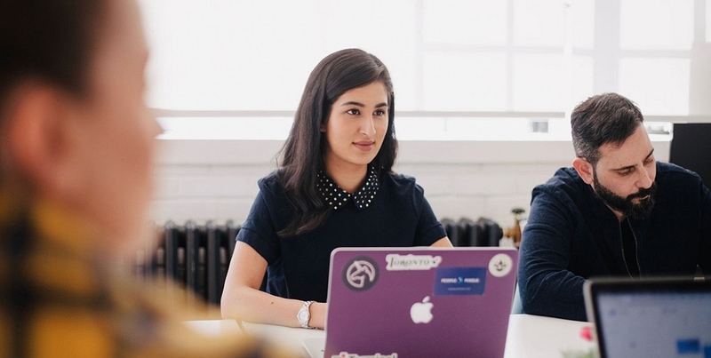 HolaBrief | the #1 Briefing & Collaboration Platform