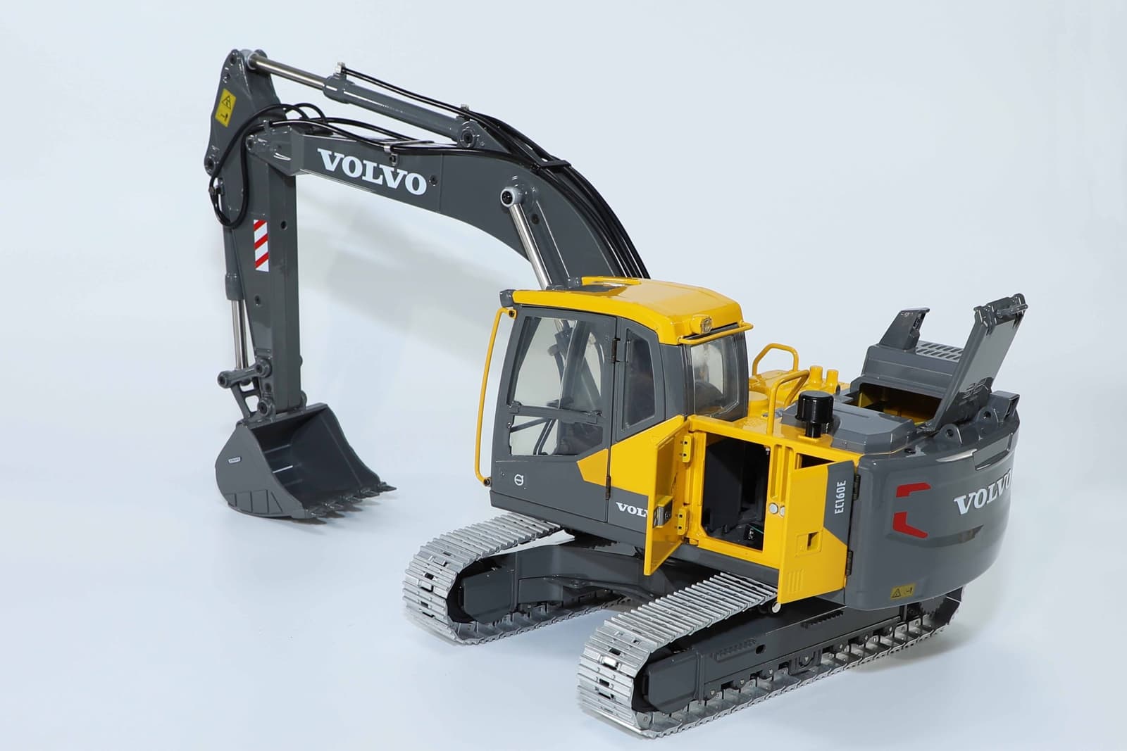 Volvo RC Electric Excavator E010 | Double E Hobby