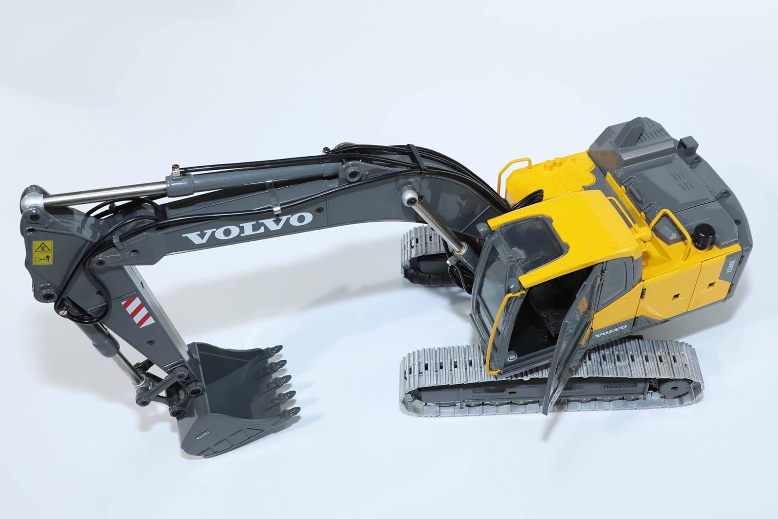 Volvo RC Electric Excavator E010 | Double E Hobby