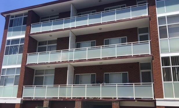 Balustrade, Fencing and Gate solutions for apartments and strata managers.