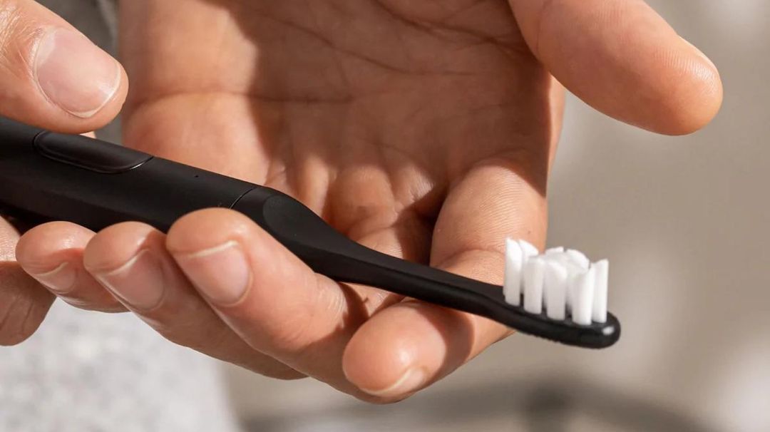 SURI Toothbrush Review - A must read before buying