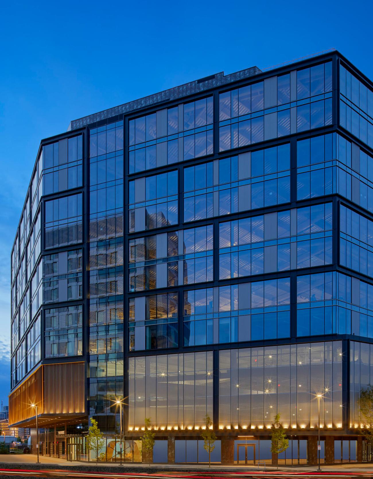 ONE VANDAM | Intercom Project