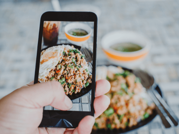 The Unstoppable Rise of Foodstagramming - Digital Media Team