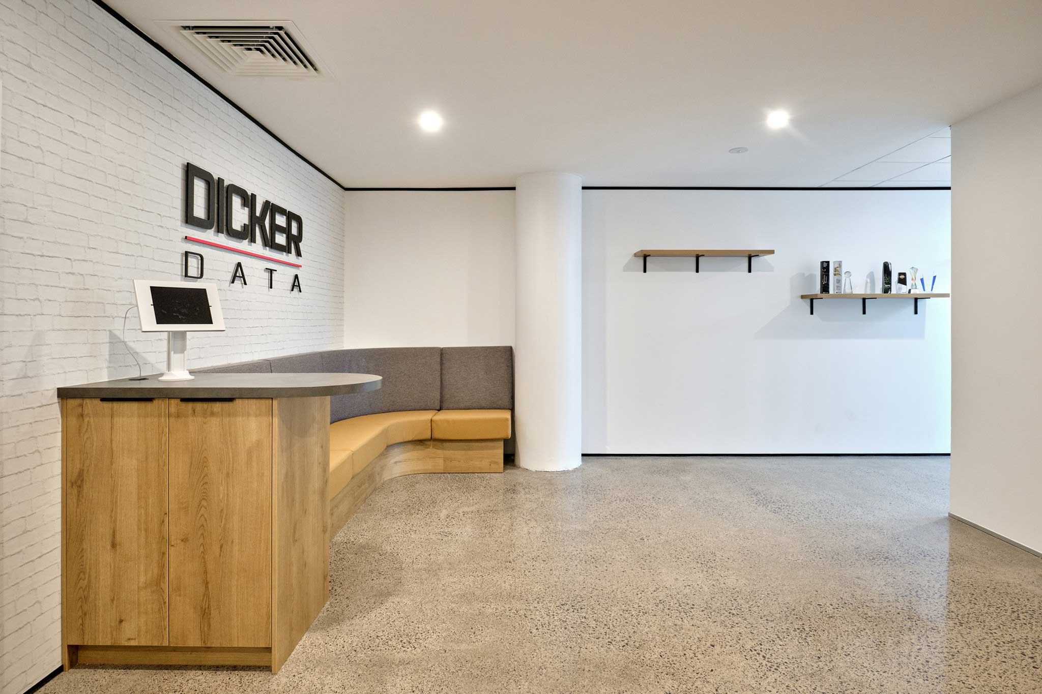 Dicker Data | Studio DB