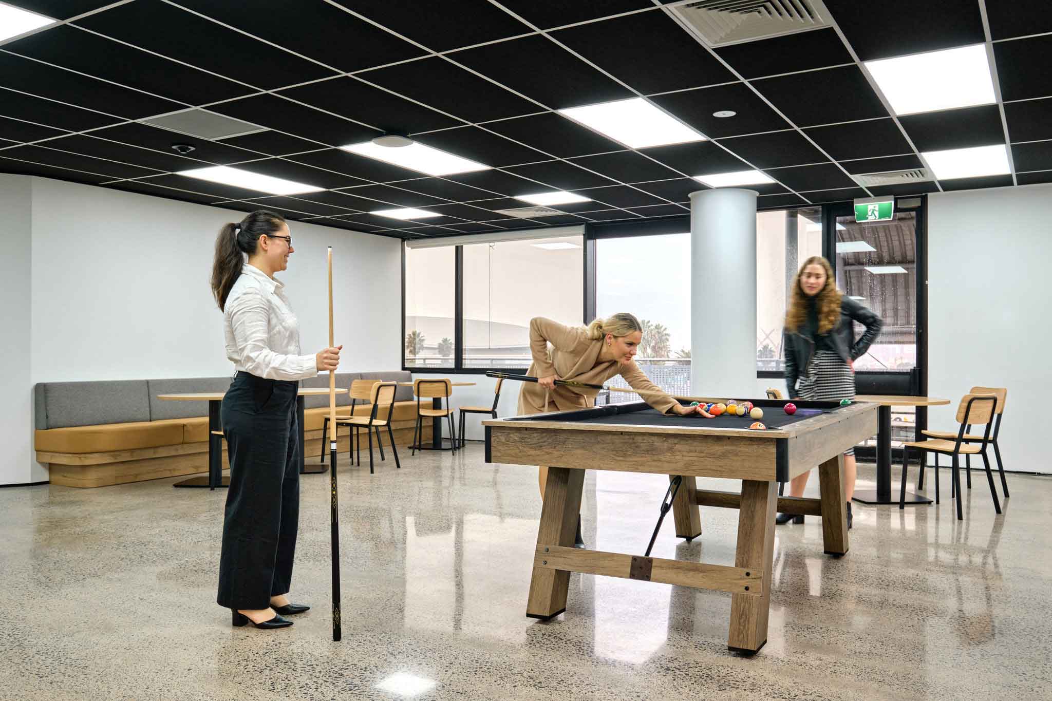 Dicker Data | Studio DB