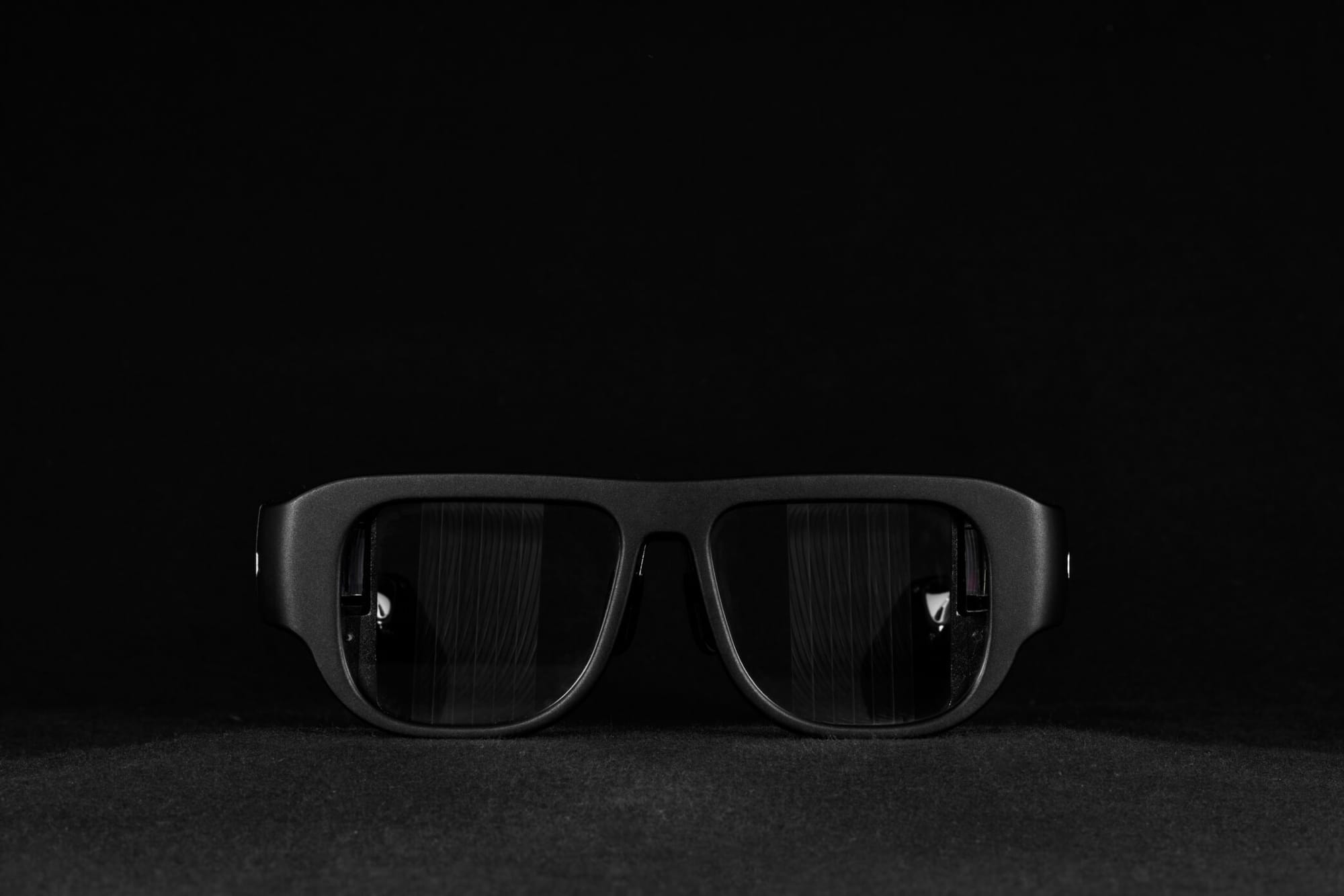 Nimo Planet - Spatial computer designed to work from anywhere. Reserve Nimo