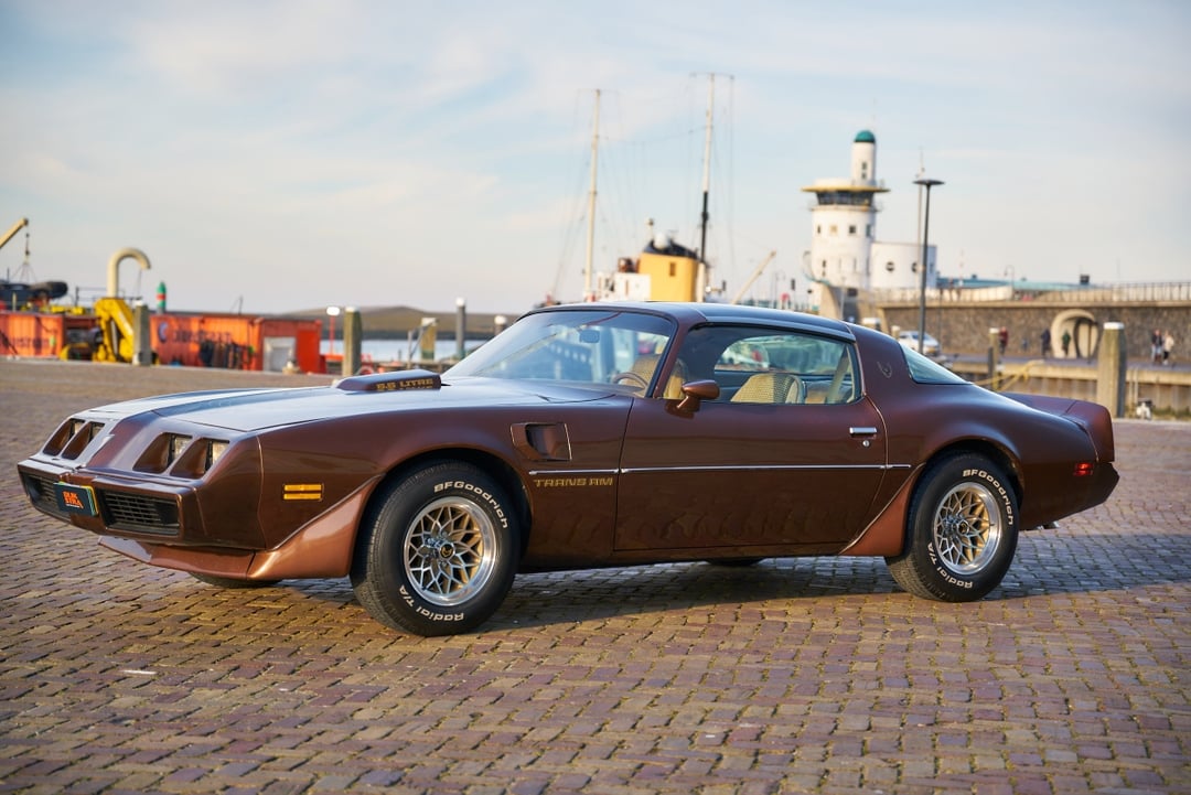 Pontiac Firebird Trans Am 6.6 V8 • Dijkstra Classic Cars & Youngtimers