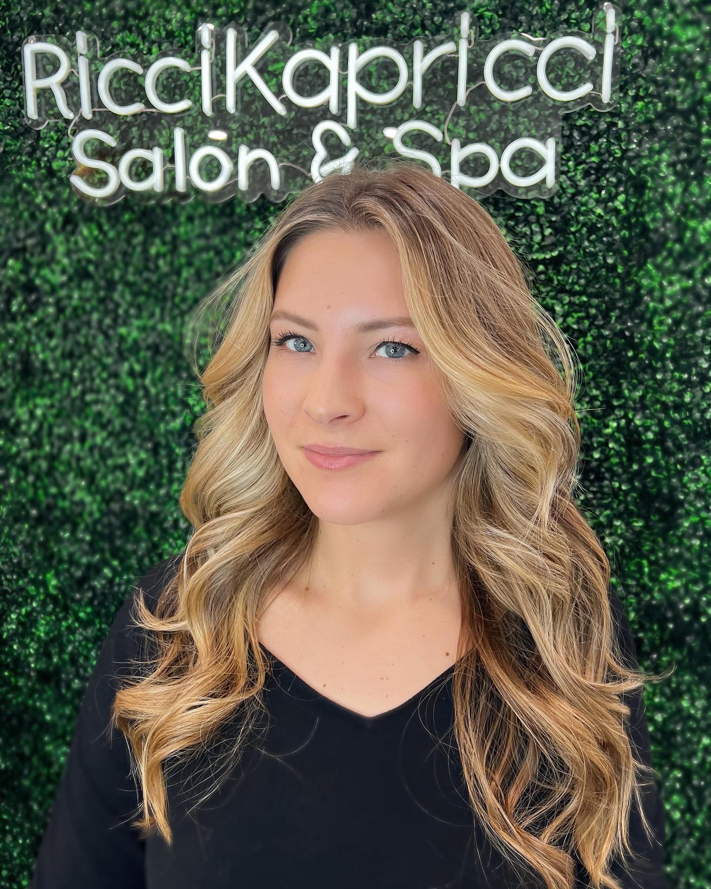 Ricci Kapricci Salon & Spa - Family Salon in Chicago
