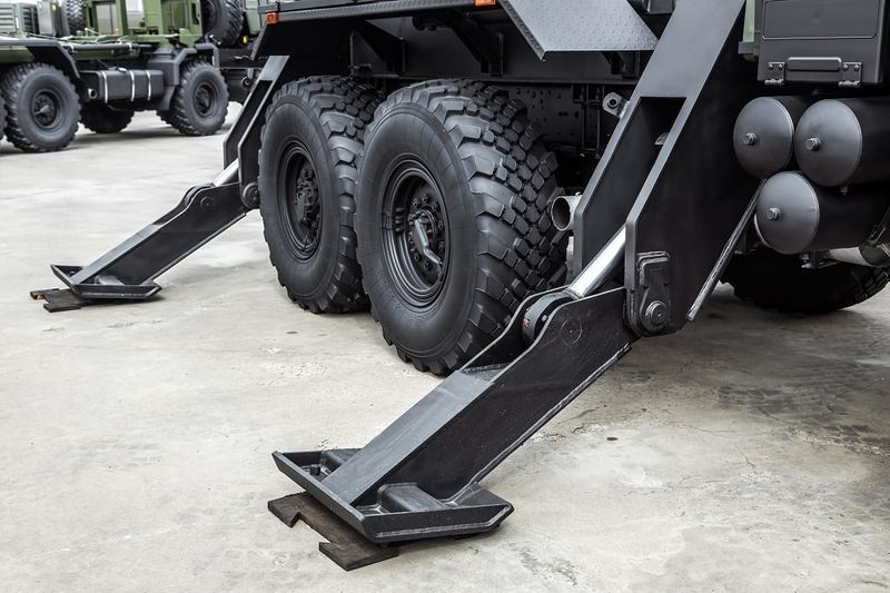 Preventing Hydraulic Cylinder Side Load & Misalignment