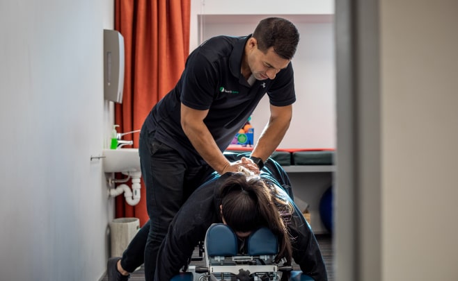 Sports Chiropractor & Back Specialist Hamilton | Sport & Spine