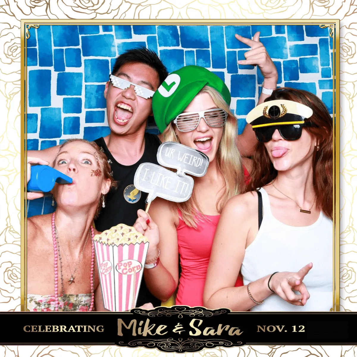 Smile Booth | Auckland's favourite photobooth