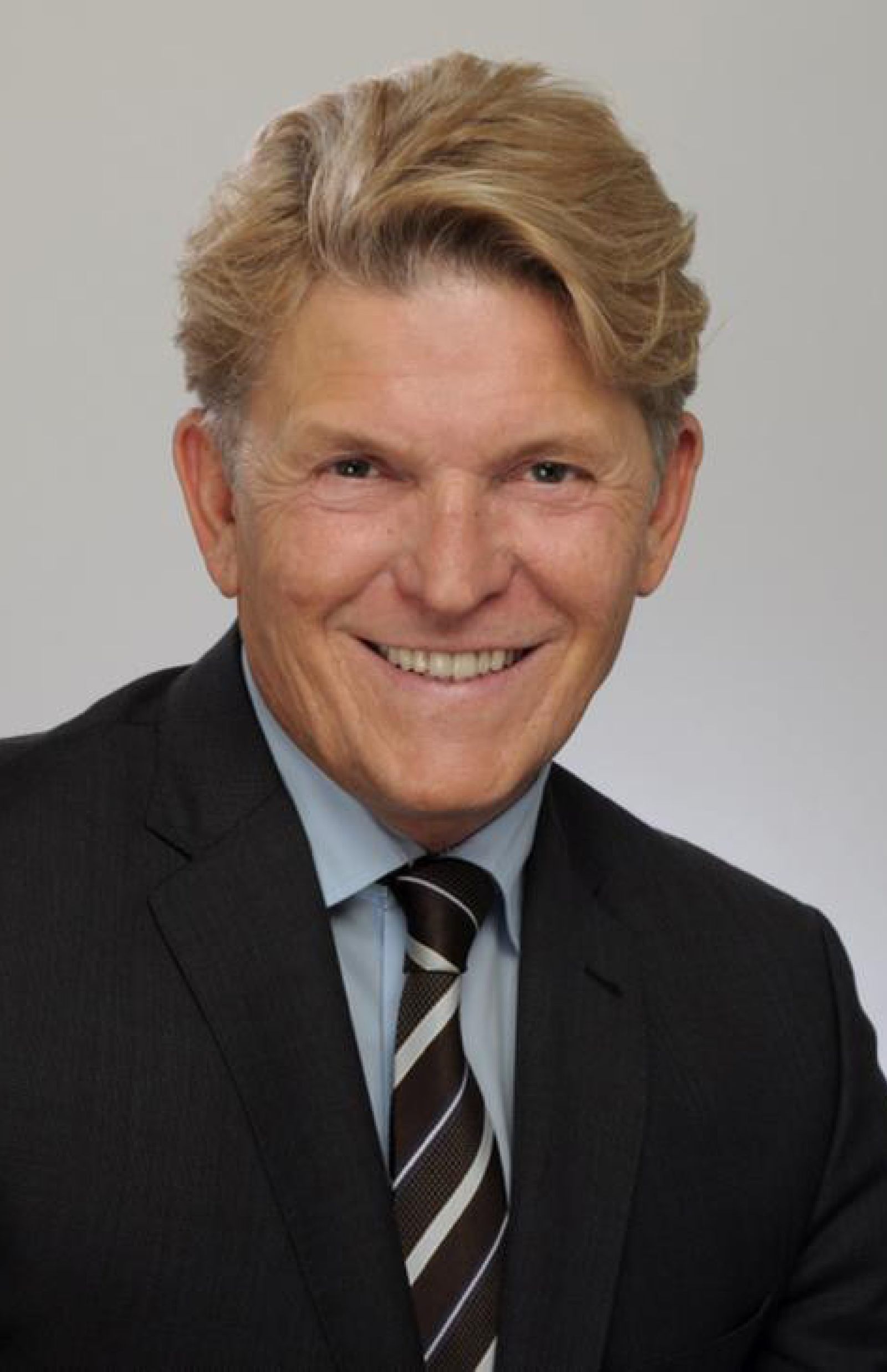 Portrait - Wolfgang Schwellenbach