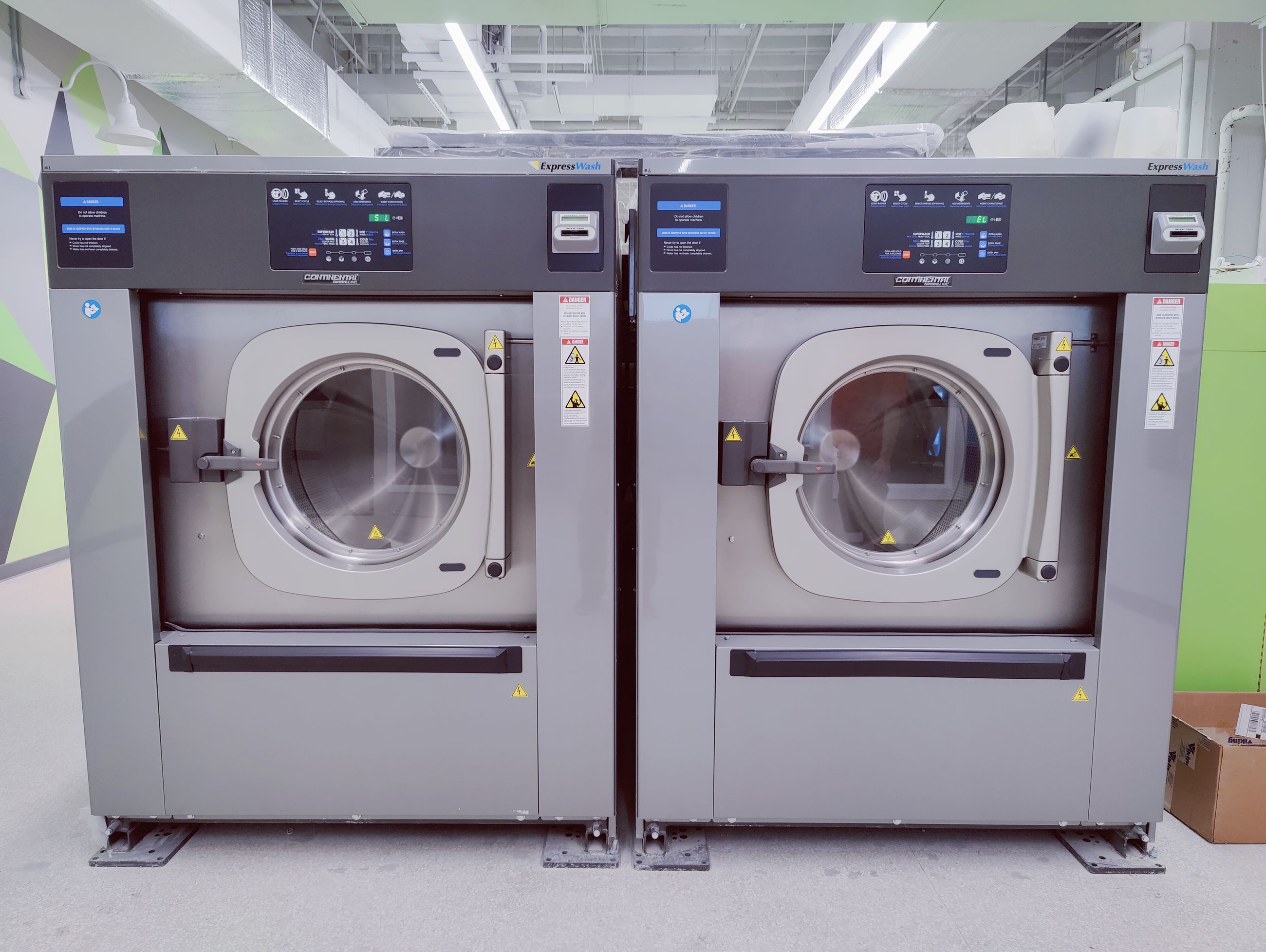 Clean and Green Laundromat - Chicago West Loop