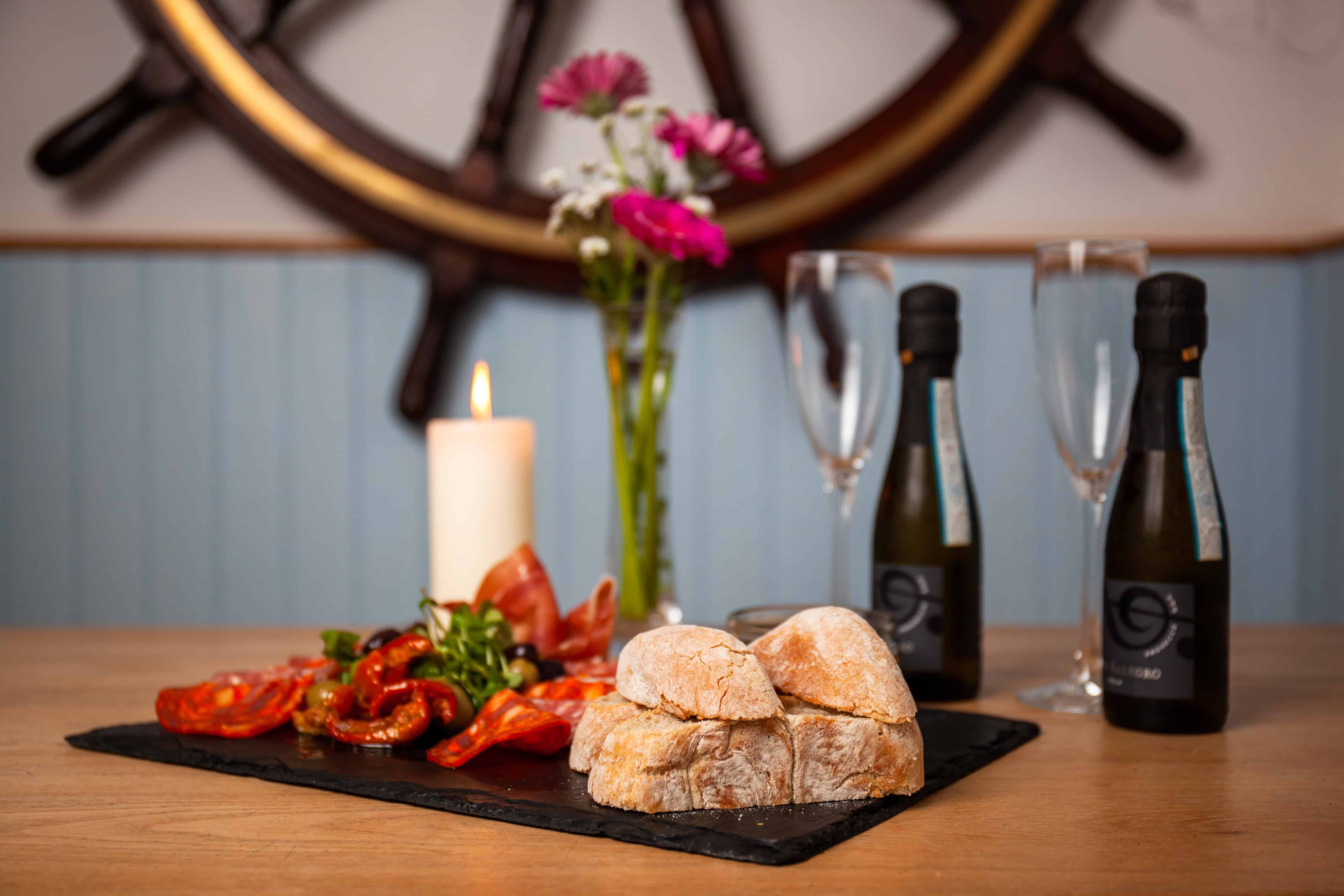 The Clipper Cafe & Apartments