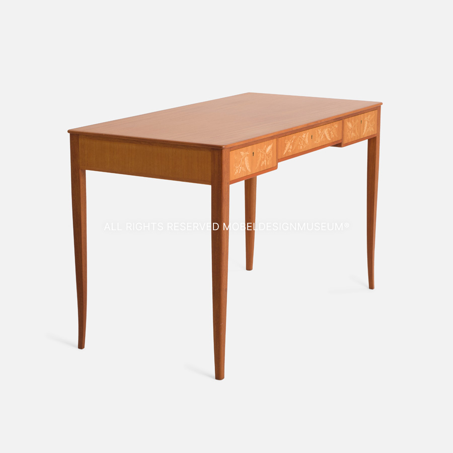 Guldheden table by Carl Malmsten | | Möbeldesignmuseum