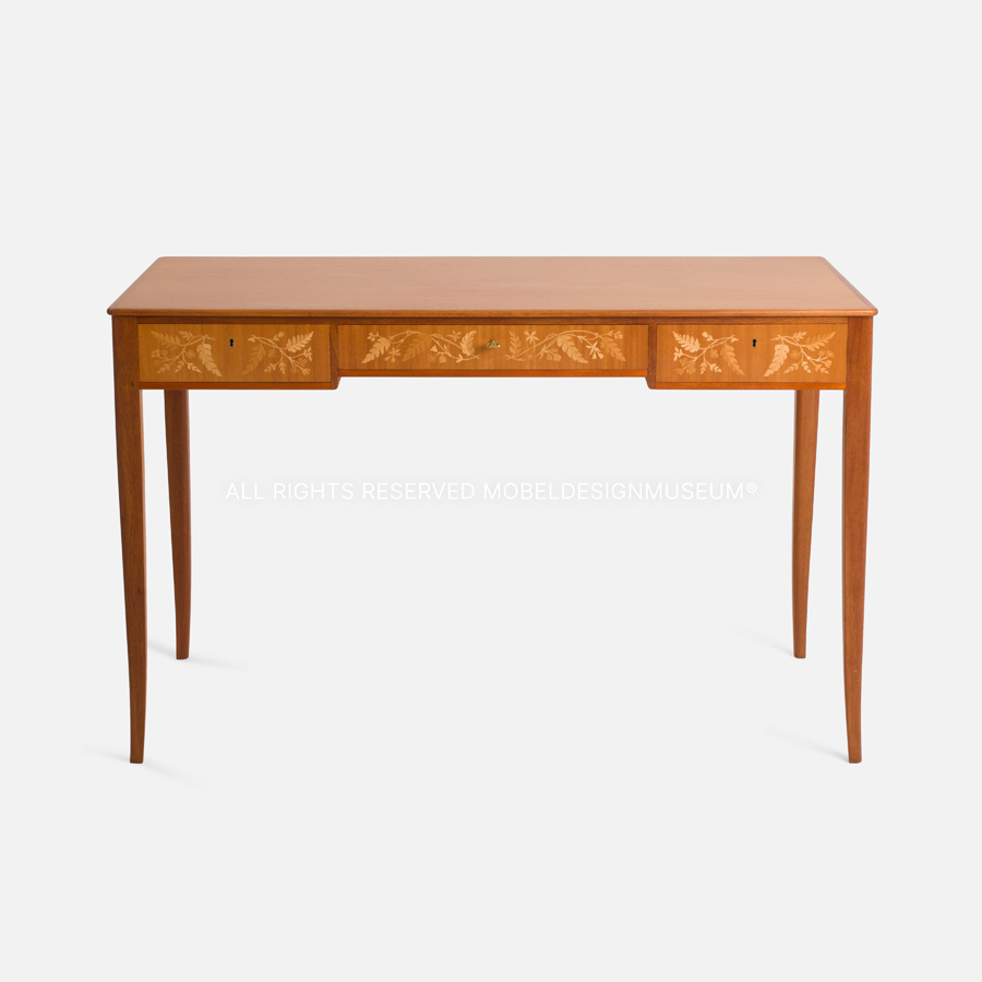 Guldheden table by Carl Malmsten | | Möbeldesignmuseum