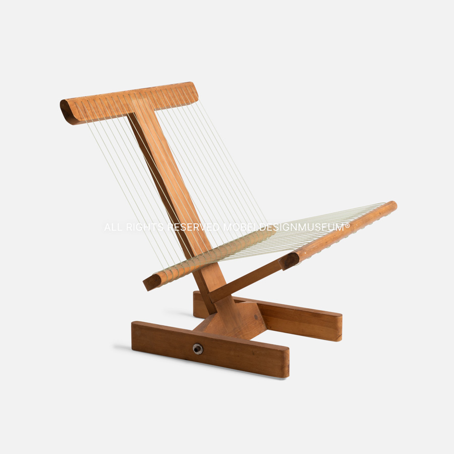 Harp chair prototype by Jørgen Høvelskov | | Möbeldesignmuseum