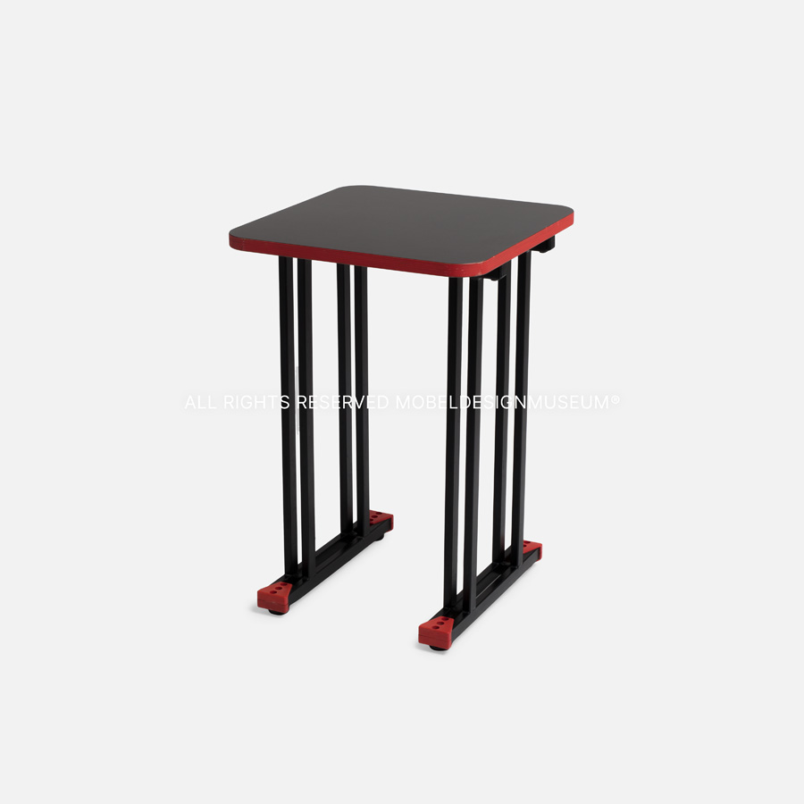 Visual side table 2 by Yrjö Kukkapuro | | Möbeldesignmuseum