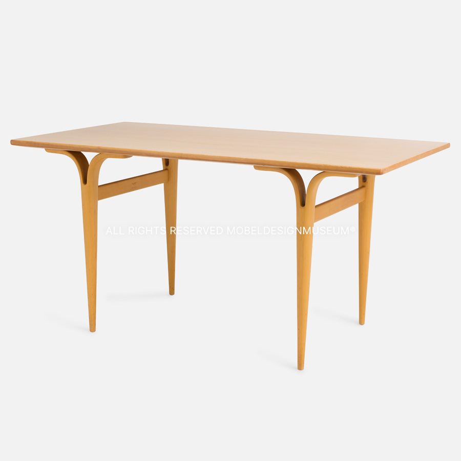 Split Leg Table By Bruno Mathsson Möbeldesignmuseum