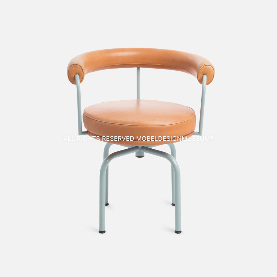 LC7 chair by Charlotte Perriand | | Möbeldesignmuseum