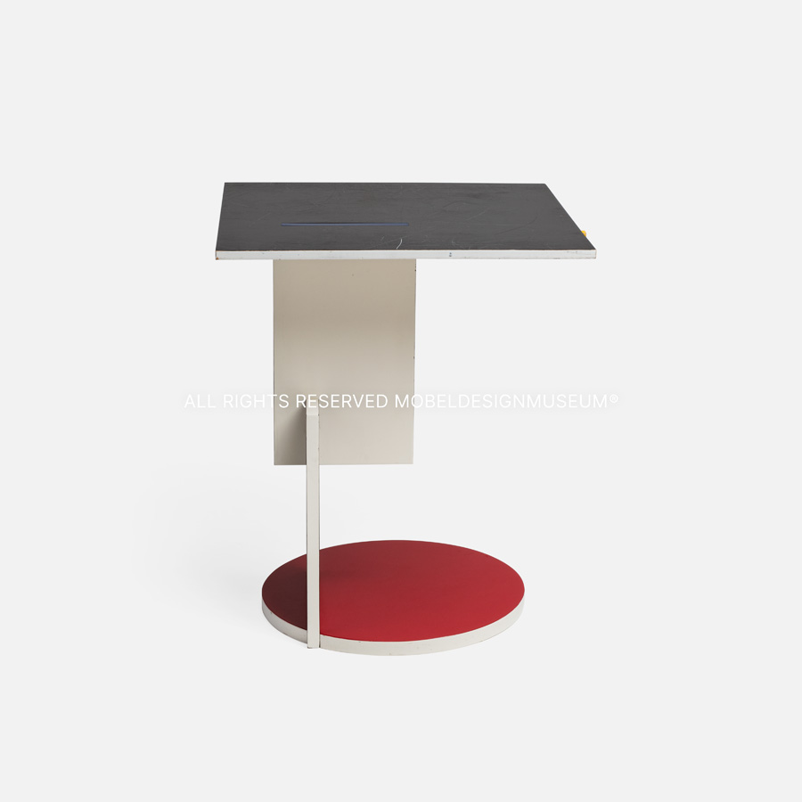Schröder table by Gerrit Thomas Rietveld | | Möbeldesignmuseum