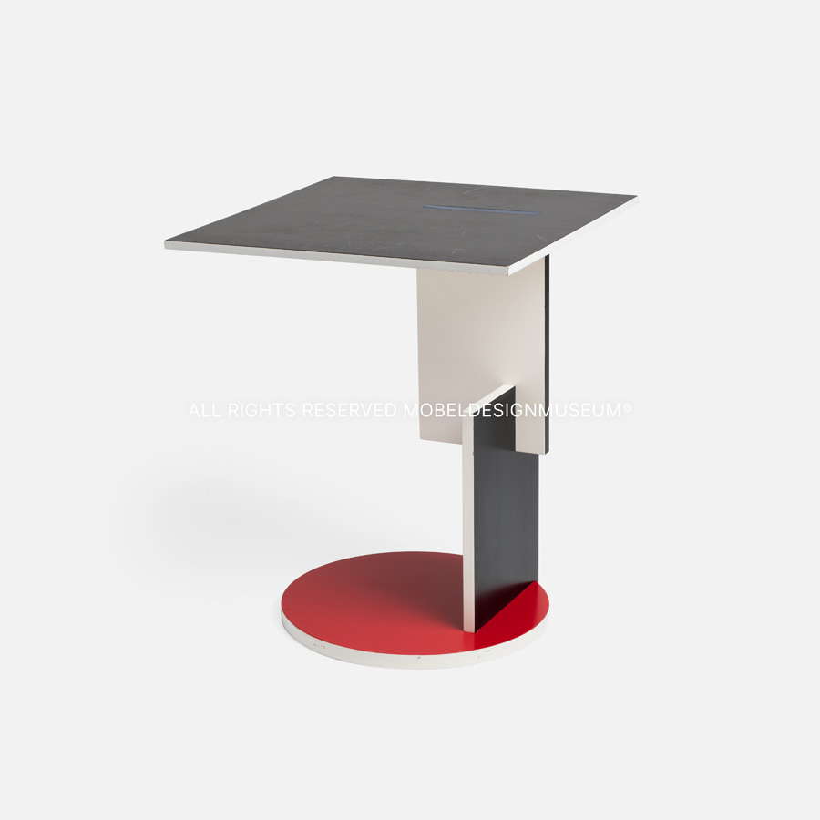 Schröder table by Gerrit Thomas Rietveld | | Möbeldesignmuseum