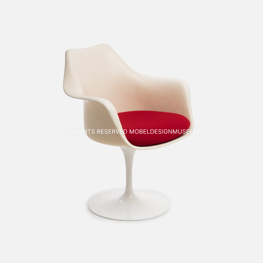 Tulip chair by Eero Saarinen | | Möbeldesignmuseum