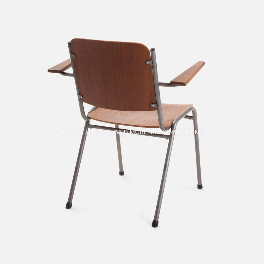 Pyramid chair by Edvin Ståhl | | Möbeldesignmuseum