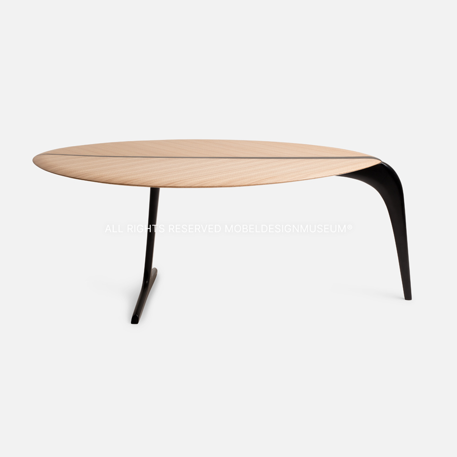 Leaf-shaped table by Tapio Wirkkala | | Möbeldesignmuseum