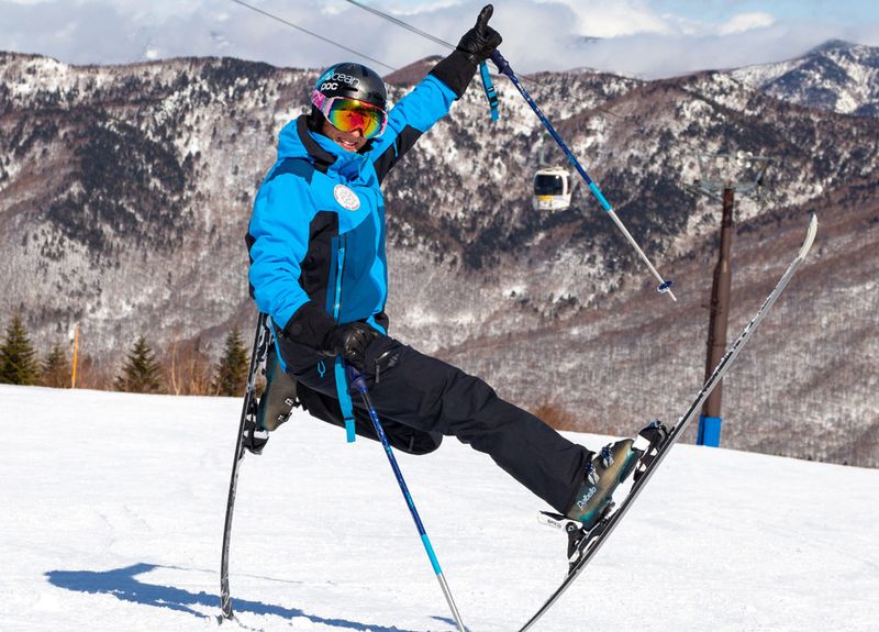 Become A Qualified Ski Or Snowboard Instructor - EA Ski & Snowboard ...