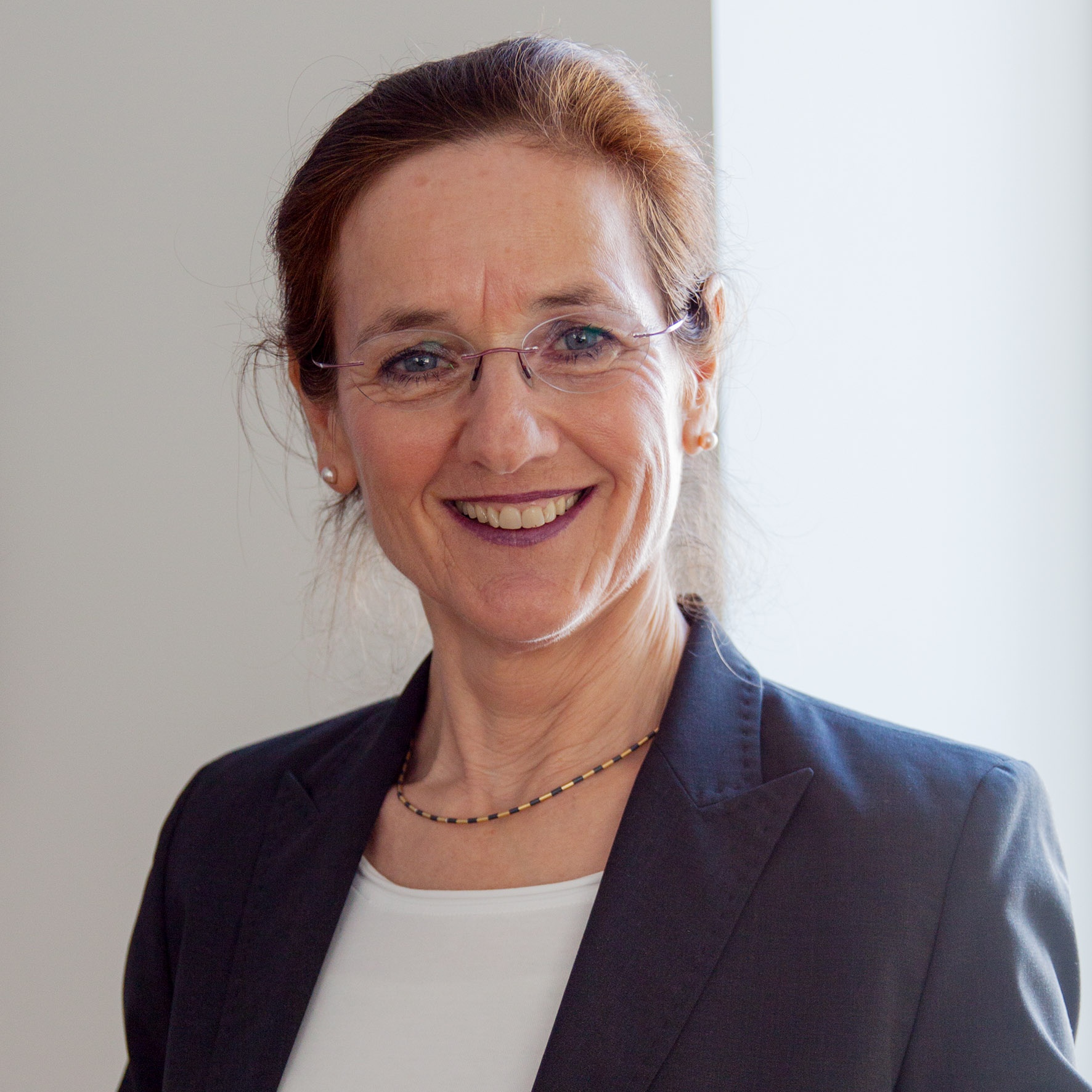 WOMEN SPEAKER FOUNDATION - Andrea Stasche - Keynote Speaker