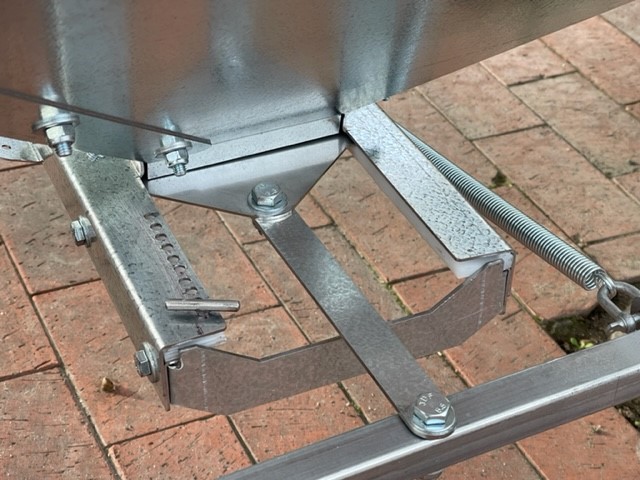 Feedtech Feeding Systems | Trail Feeder