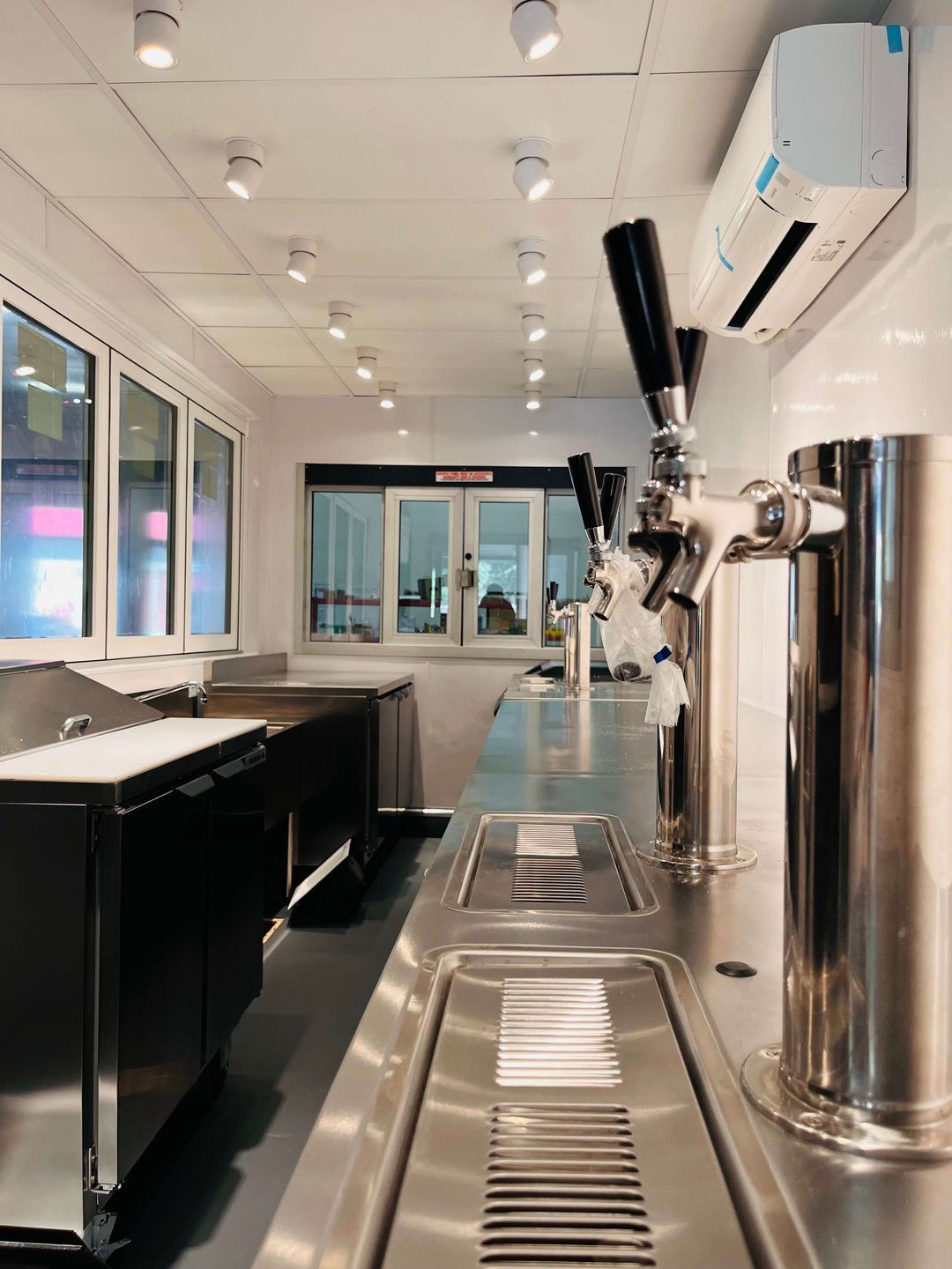 Fast-Food Kitchen: Prefabricated Building - ContekPro