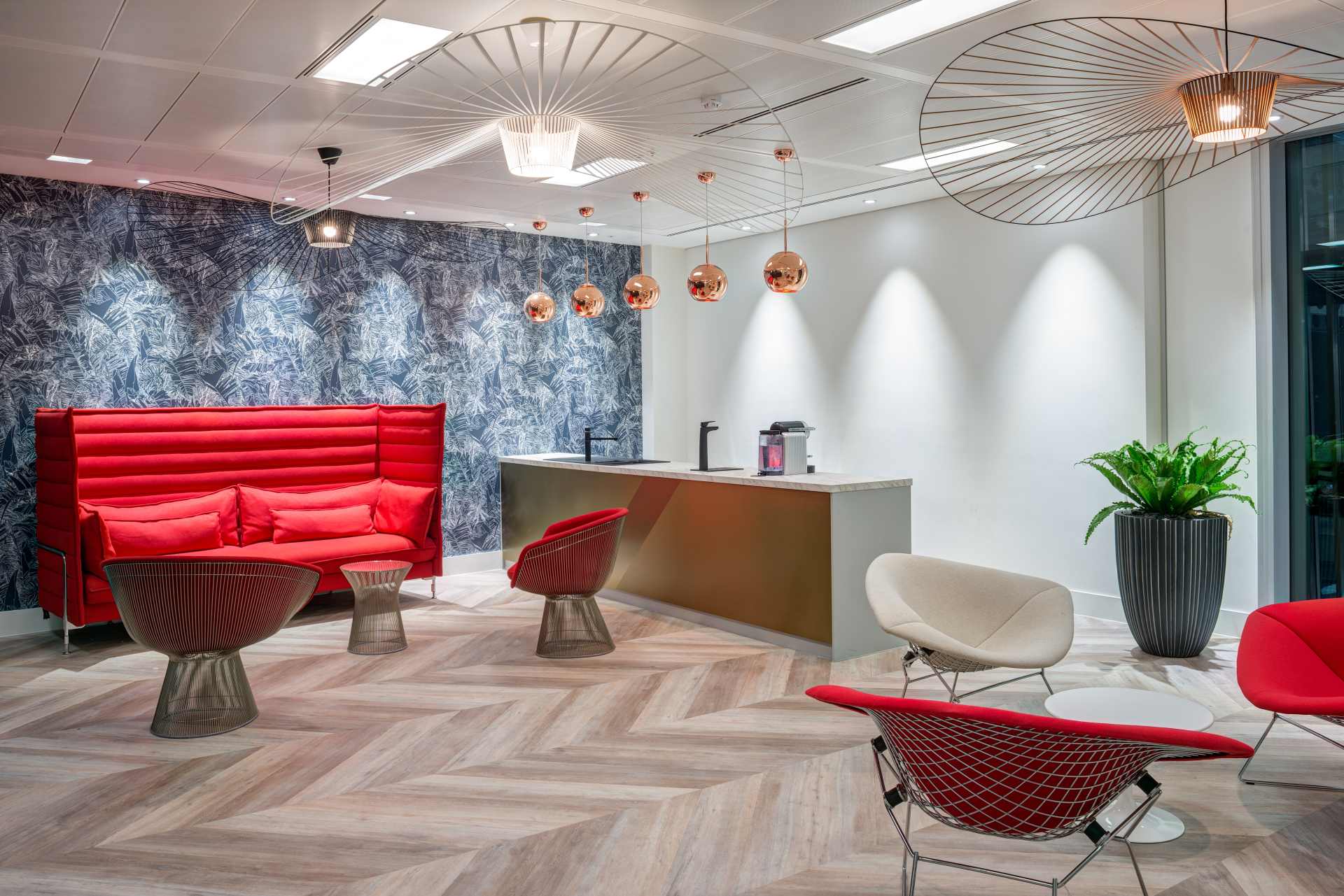 Collaborate | London office furniture consultants