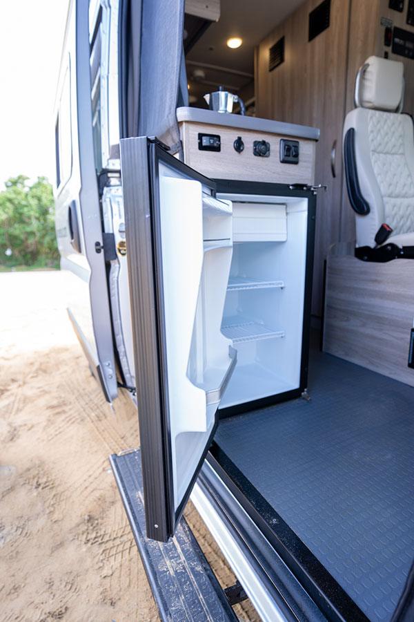 Van del Sol - Winny Van