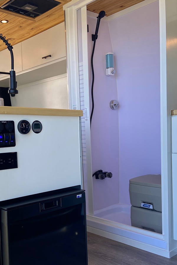 Van del Sol - Mayra and Carlos